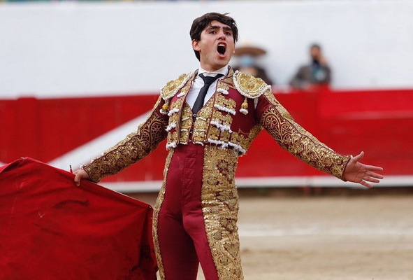 Galería de la corrida de José Garfias en Guadalajara | Toreteate.com